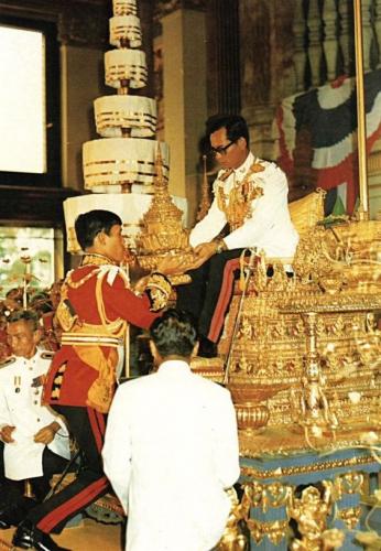 Biography of King Rama X